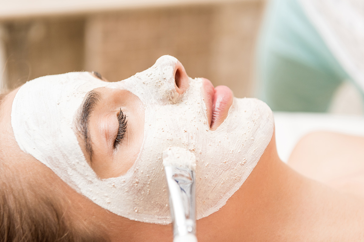 8 Jenis Masker Wajah Sesuai Fungsi dan Jenis Kulit - Berkeluarga